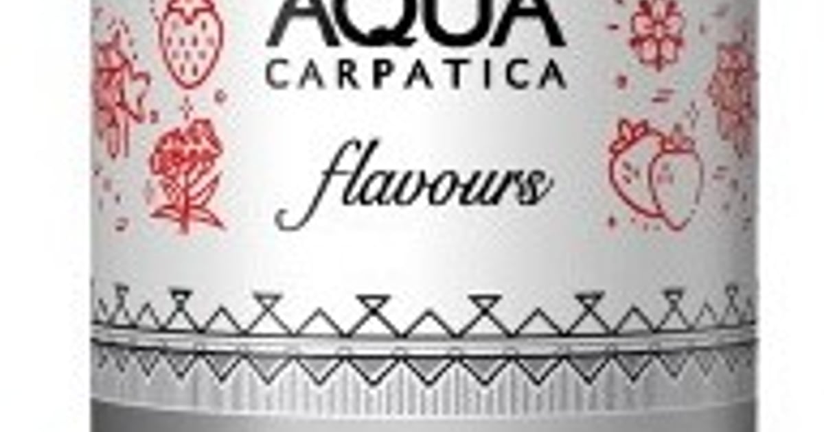 Aqua Carpatica Bautura racoritoare cu apa minerala si suc de capsune si ...
