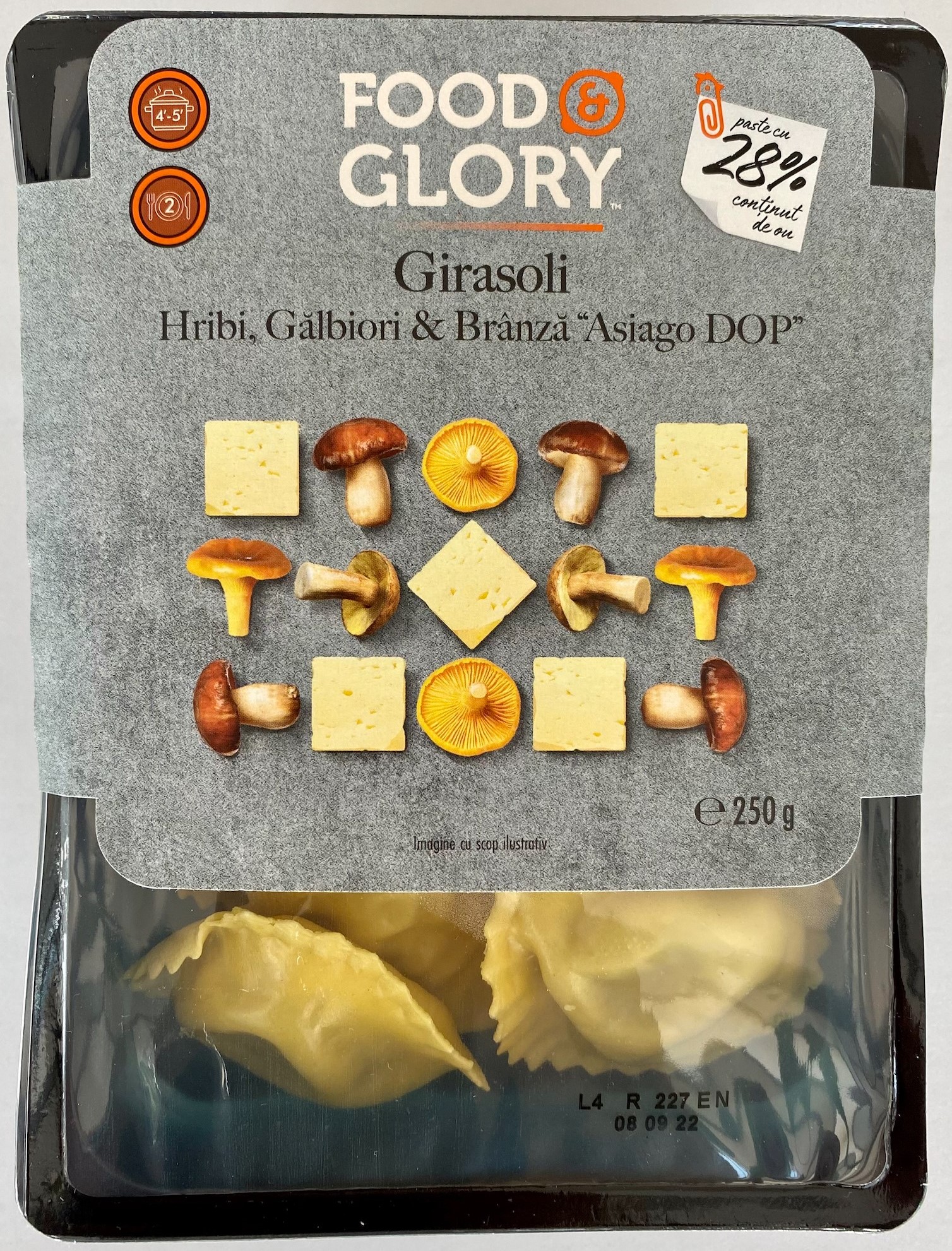 FOOD & GLORY Paste cu ou, umplute cu hribi, galbiori si branza "asiago ...
